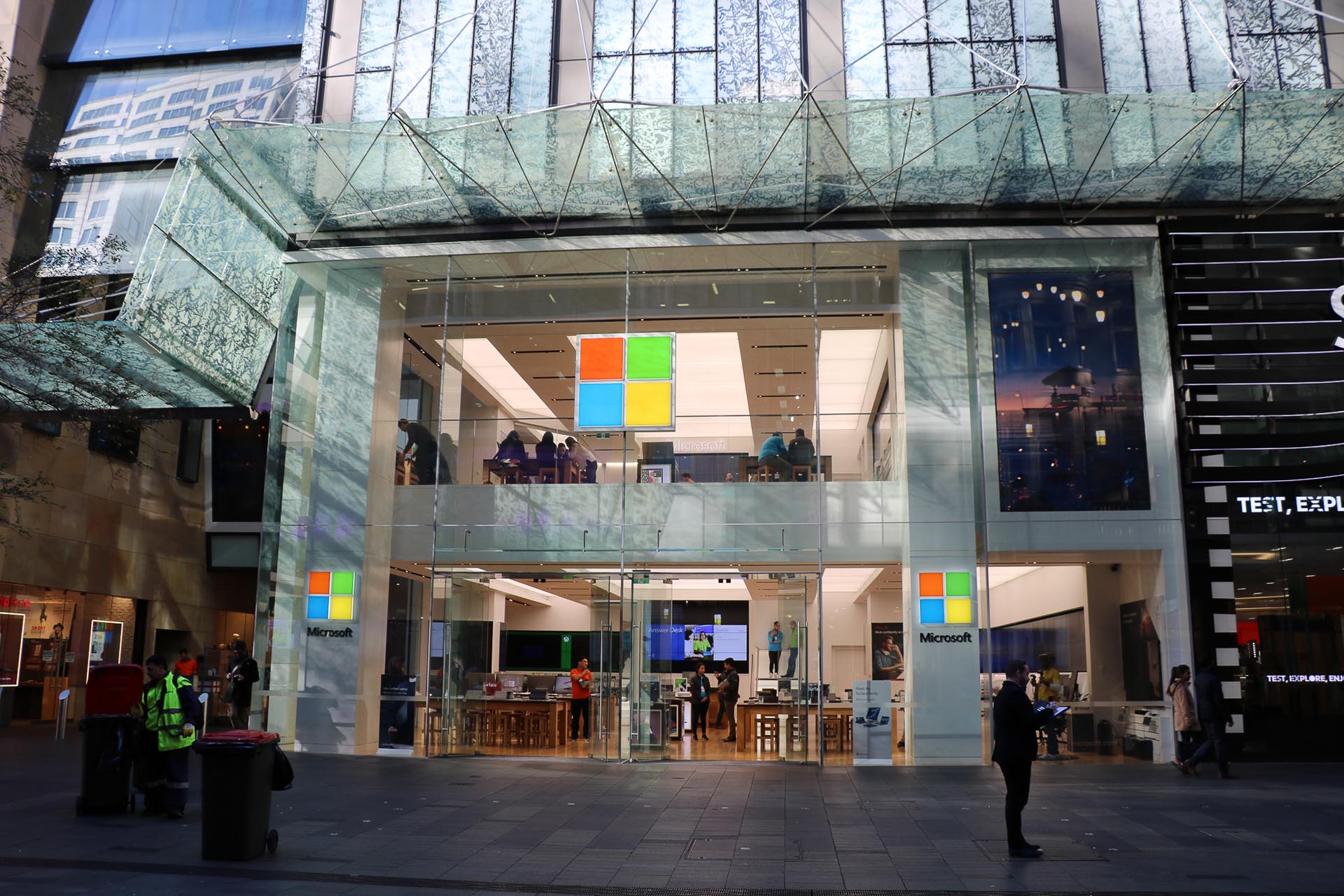 Microsoft Experience Centre, Sydney | Vertilux